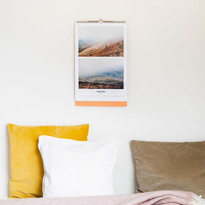 Create a personalized calendar using your own photos | Squared.one