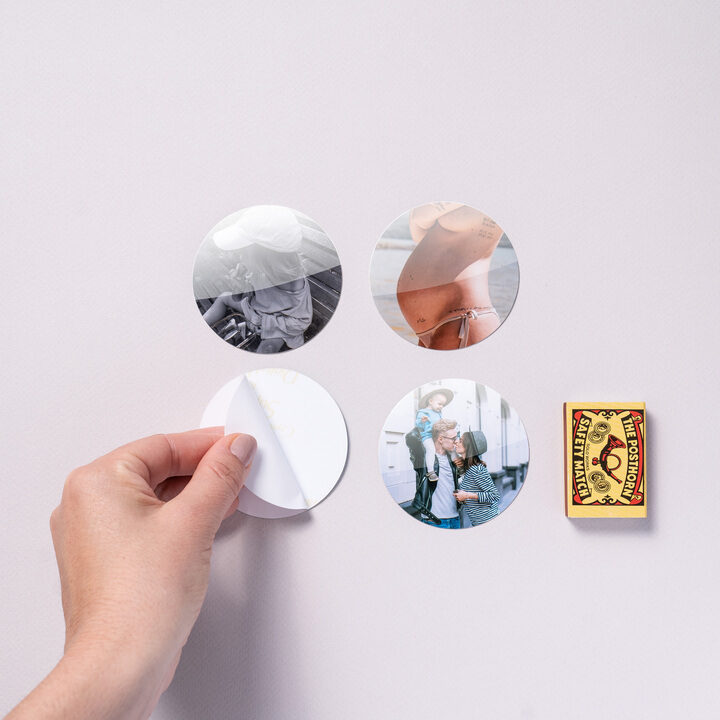 Gluing Photos: How to Glue Photos in a Photo Album | Squared.one